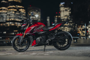 Rouser N250 – Bajaj