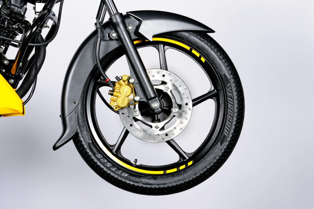 Rouser LS125 – Bajaj